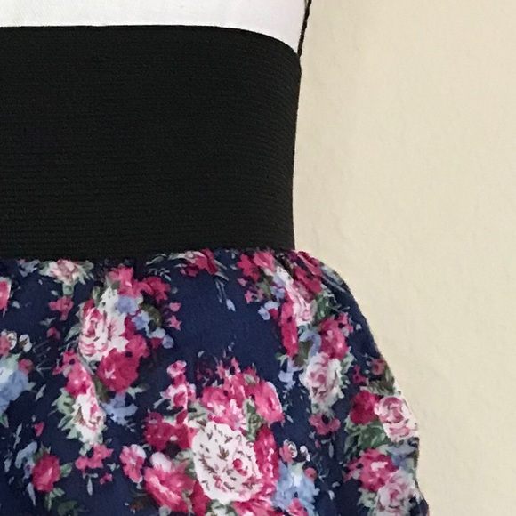 Skirts | Super Cute Floral Mini Skirt Tiered Flowy Fabric | Poshmark